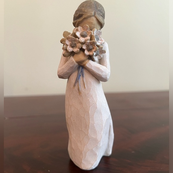 Willow Tree | Accents | Willow Tree Warm Embrace Created 23 | Poshmark